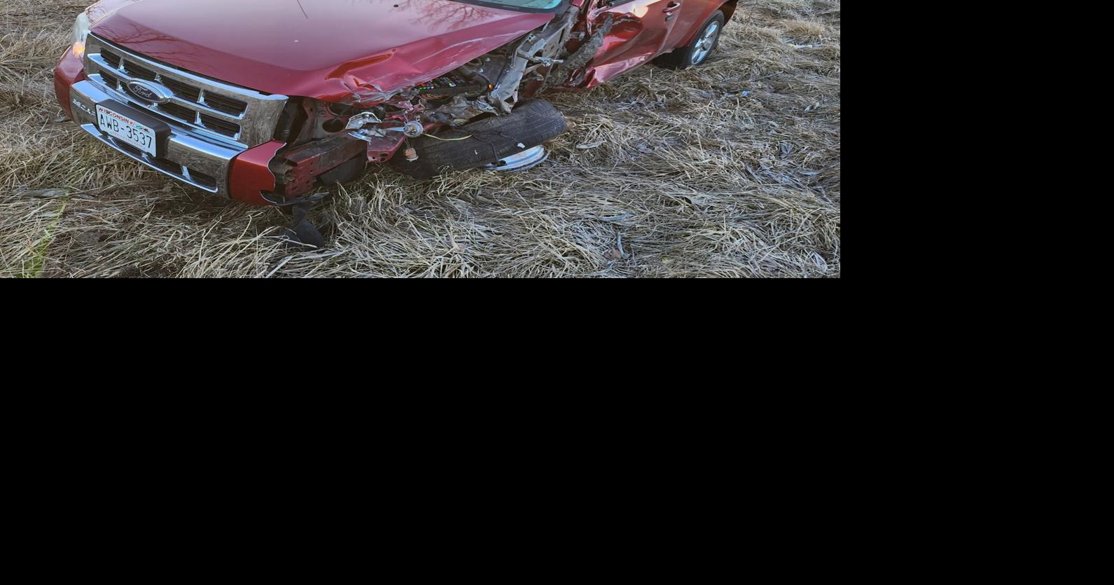 Two-vehicle crash on Hwy. 27 involves SUV, pickup truck