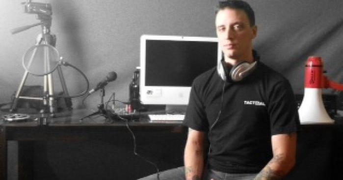 Army veteran copes with PTSD through comedy, communication