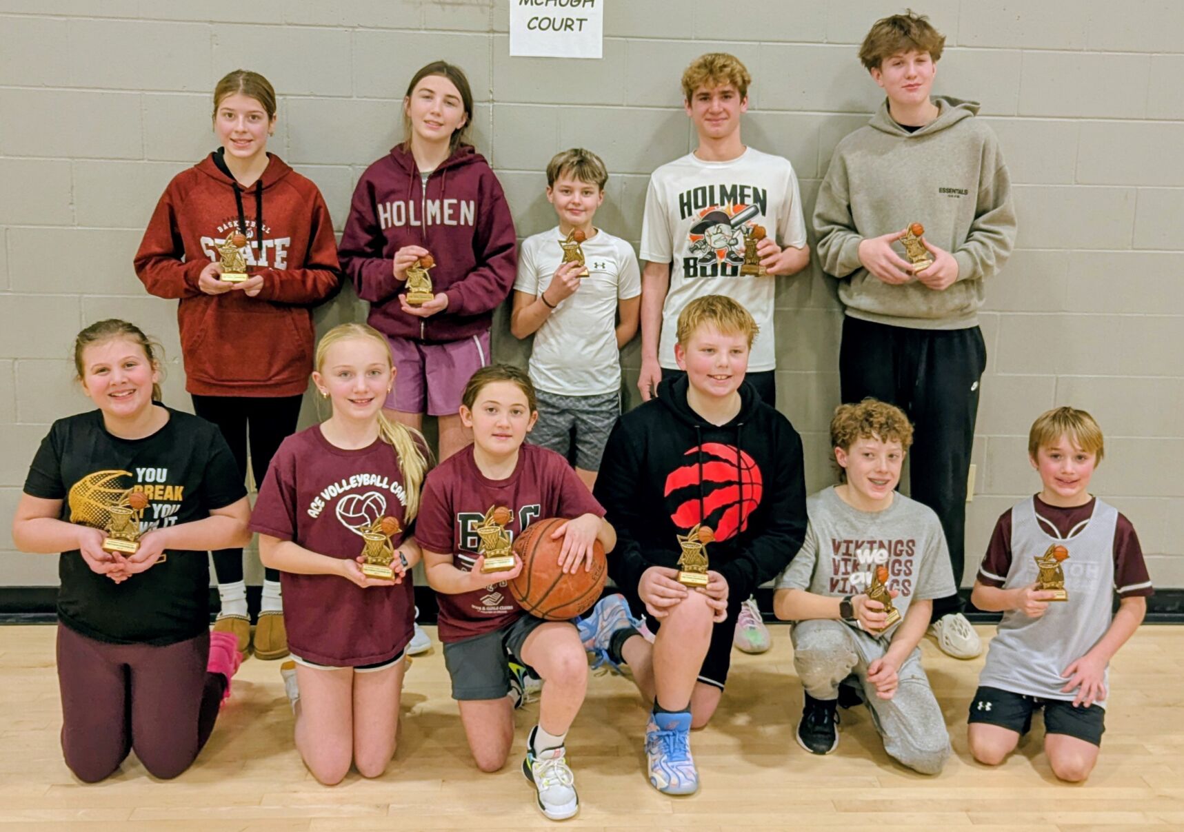 Photo of the Day: Knights of Columbus free throw contest