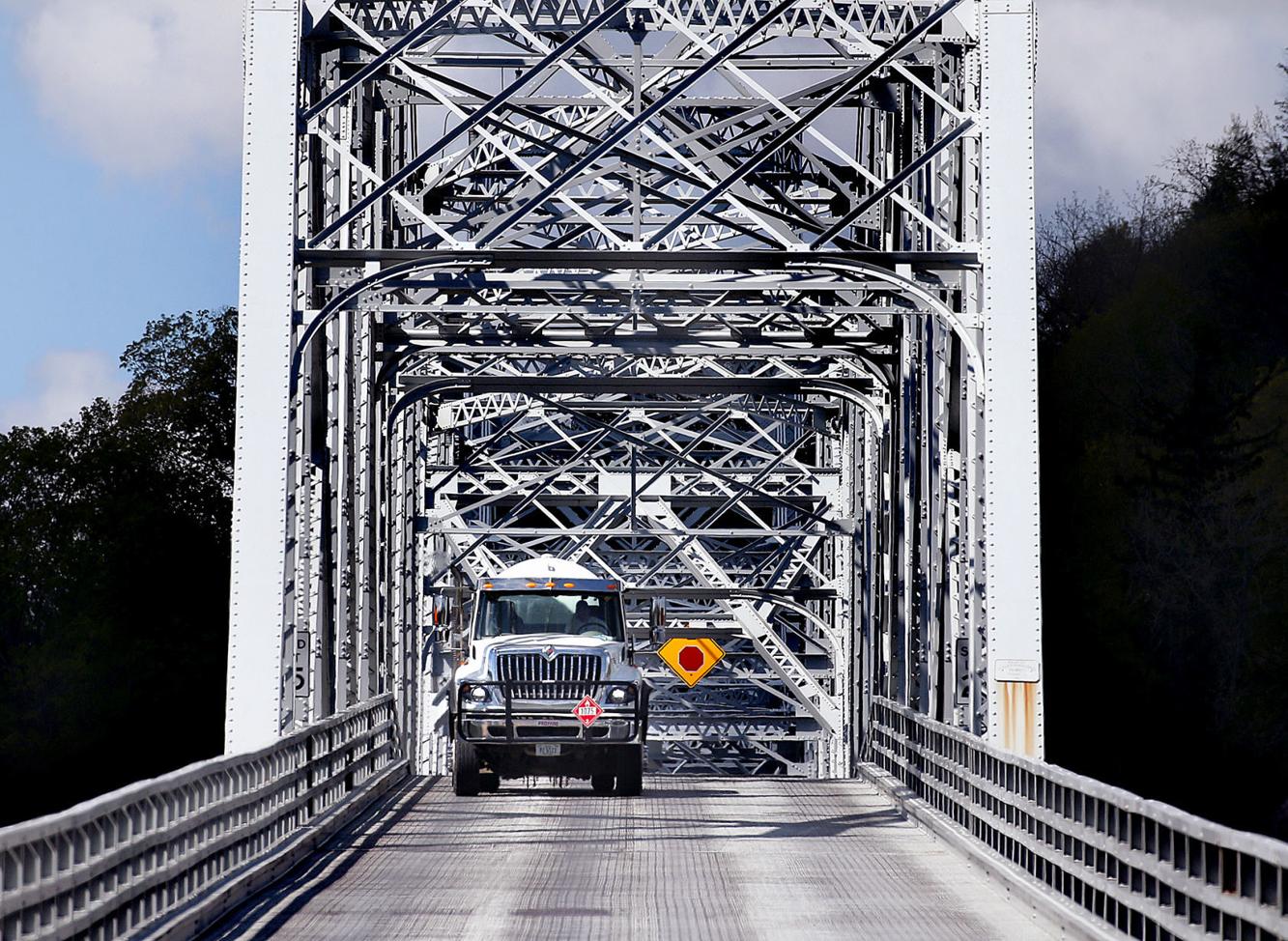 Sooner or later, say goodbye to the Lansing bridge as you know it