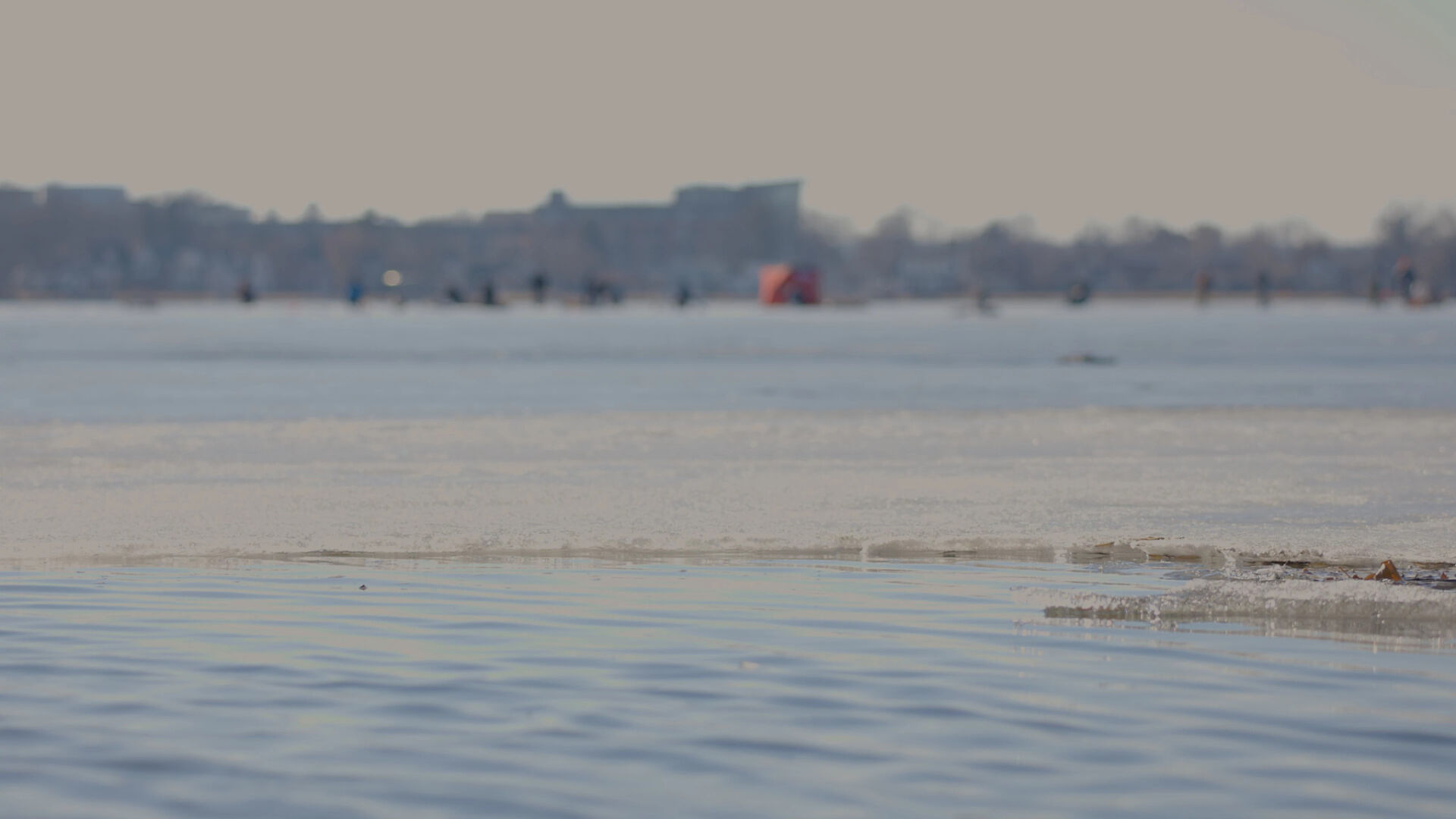 Ice safety guidelines from the Wisconsin DNR
