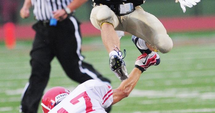 8/25 football: Blugolds stutter step out of the blocks