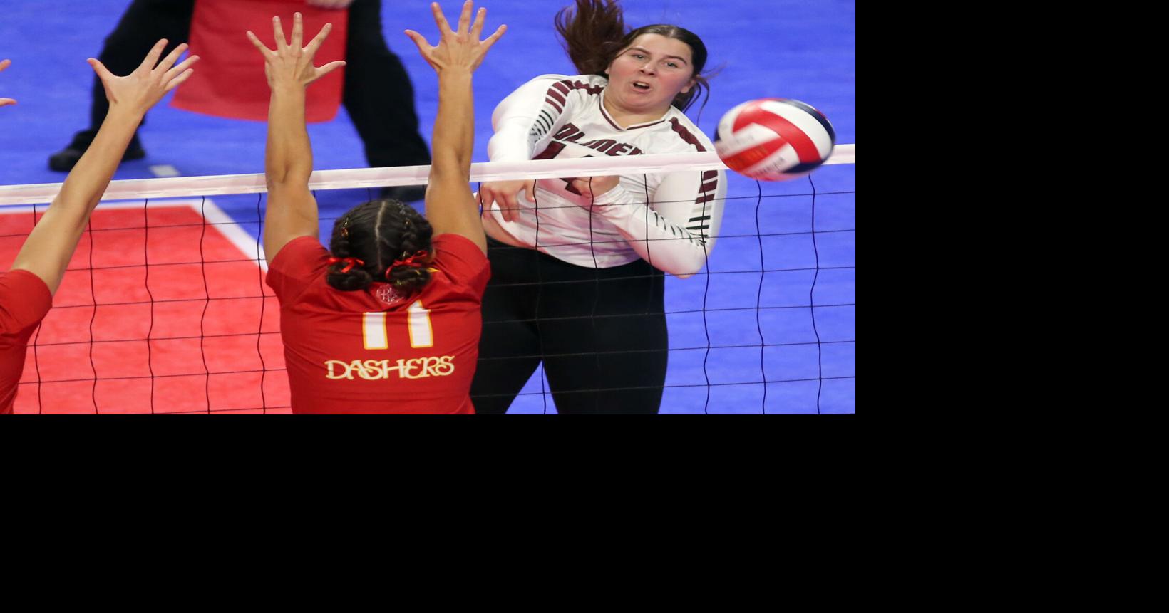 State volleyball | Divine Savior Holy Angels 3, Holmen 0