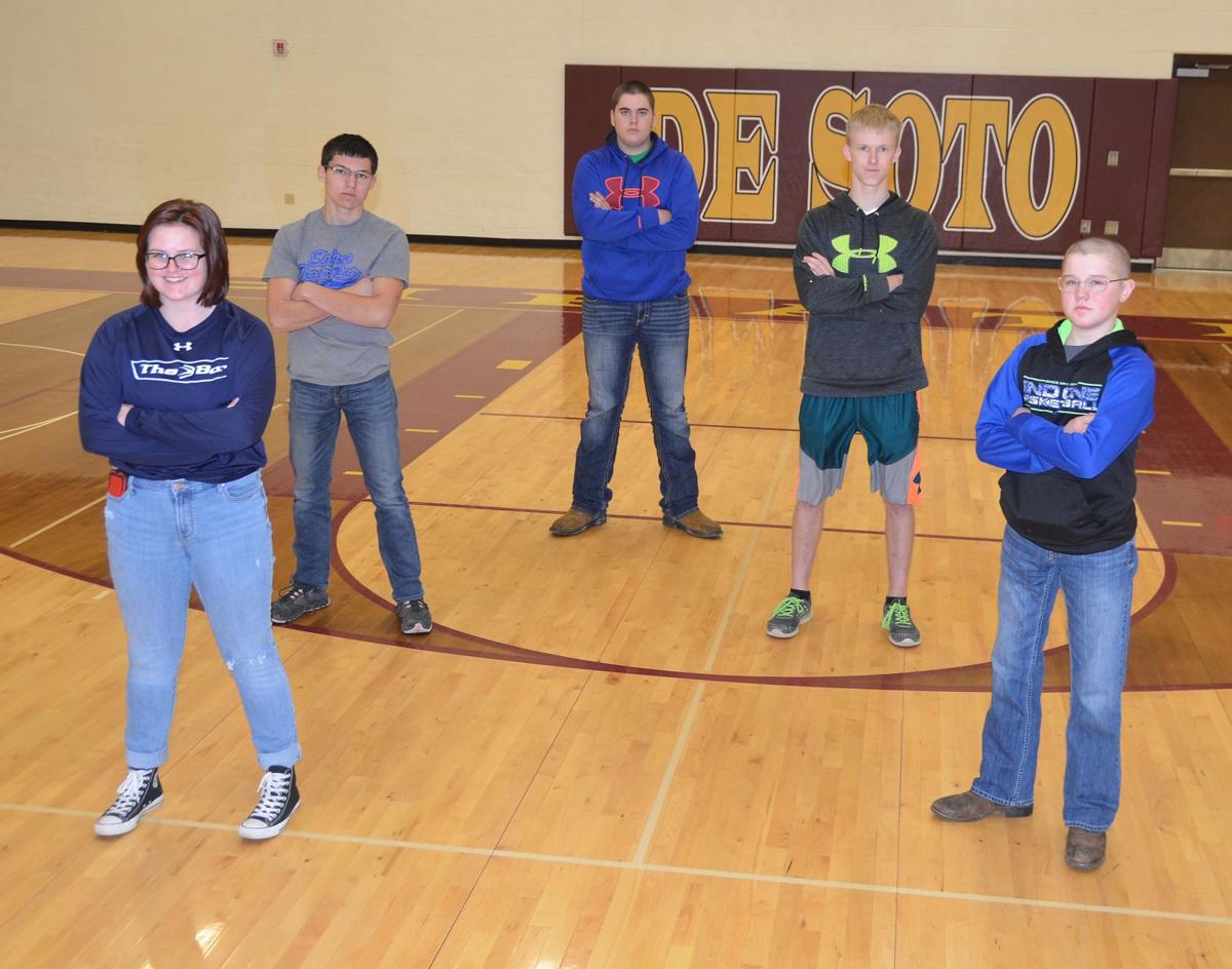 De Soto grapplers train under new coach