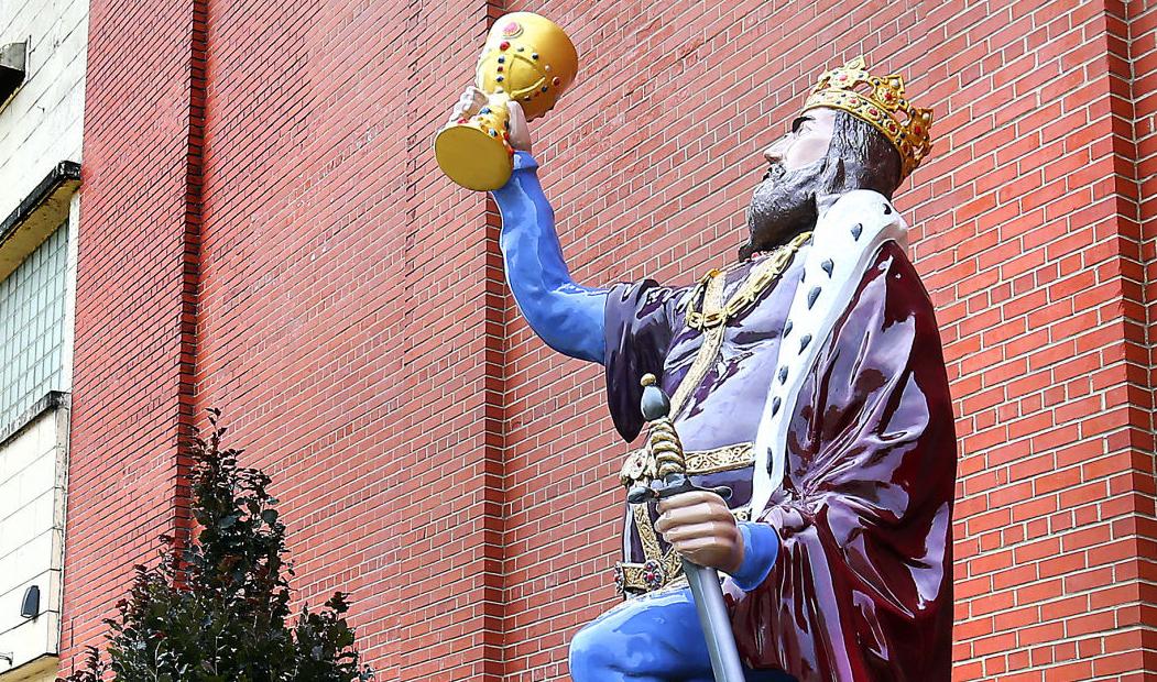 King Gambrinus toasts town upon return to City Brewery