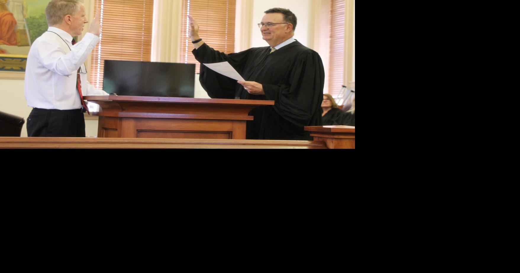 Timothy Gaskell sworn in as Vernon County Circuit Court judge