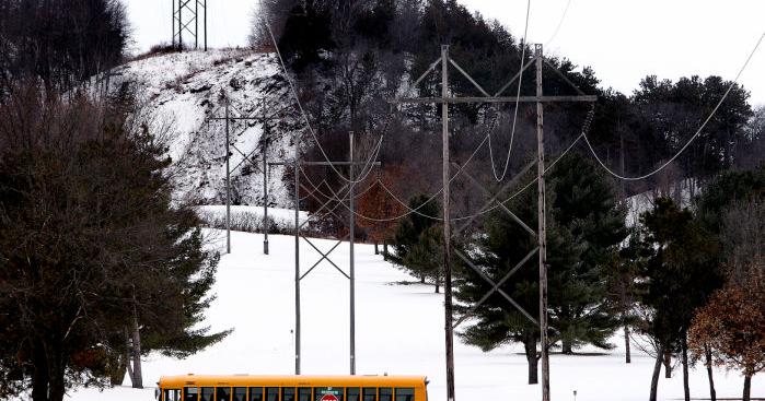 Land negotiations under way in CapX2020 power line project