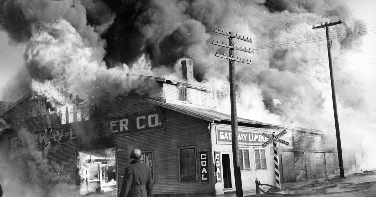 THE WAY IT WAS: The Gateway Lumber Co. Fire, 1948