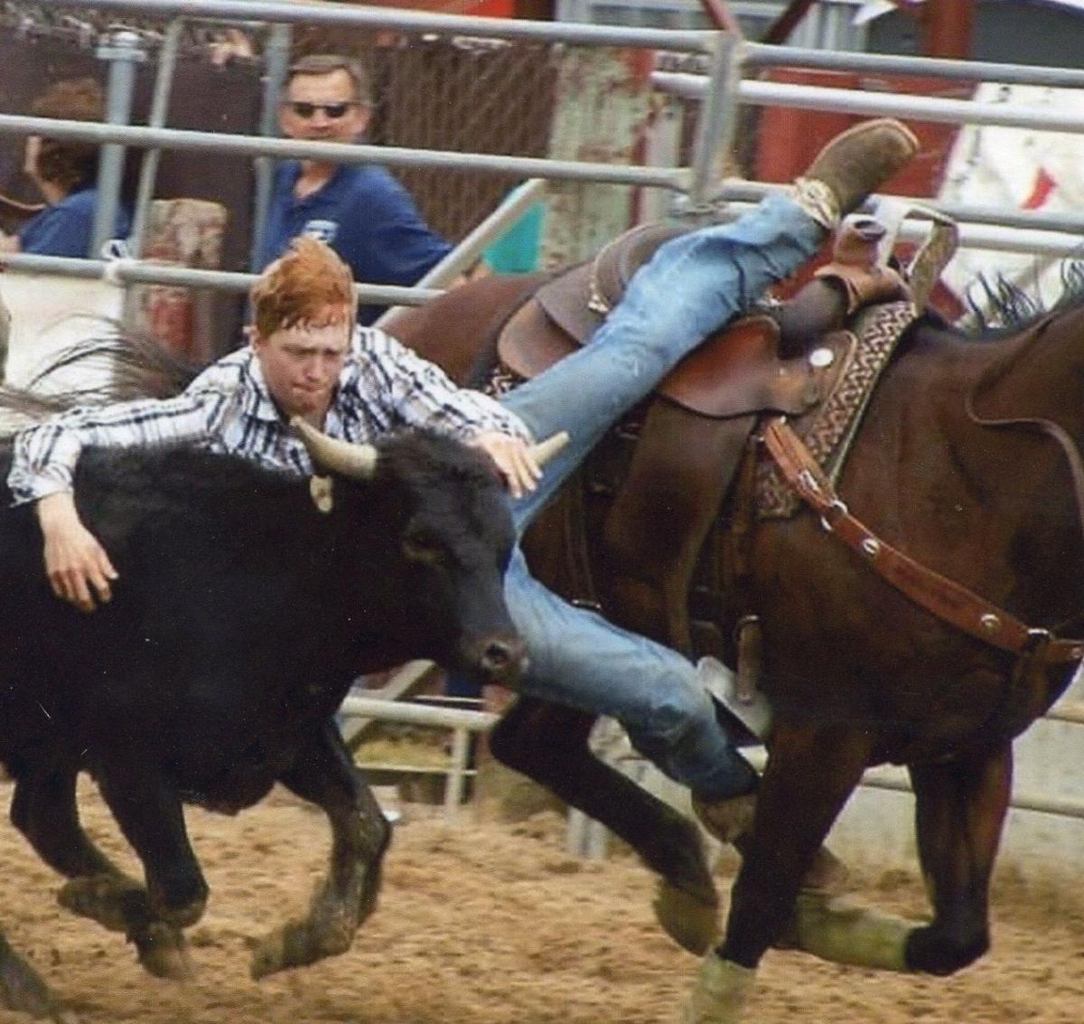 Mikkelson qualifies for world's largest rodeo