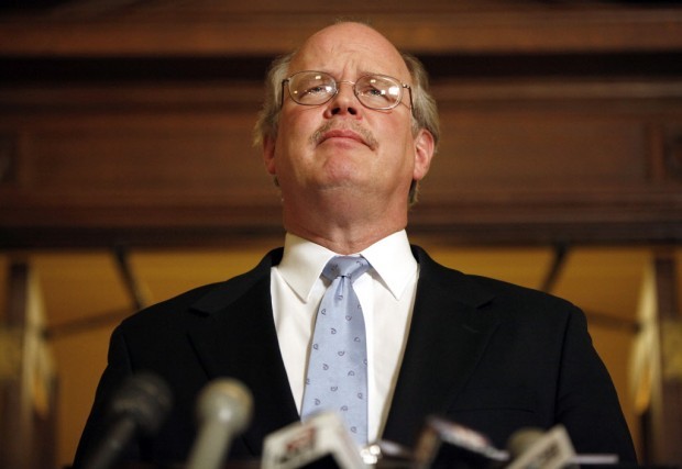 Compromise on mining bill unlikely as Schultz refuses support