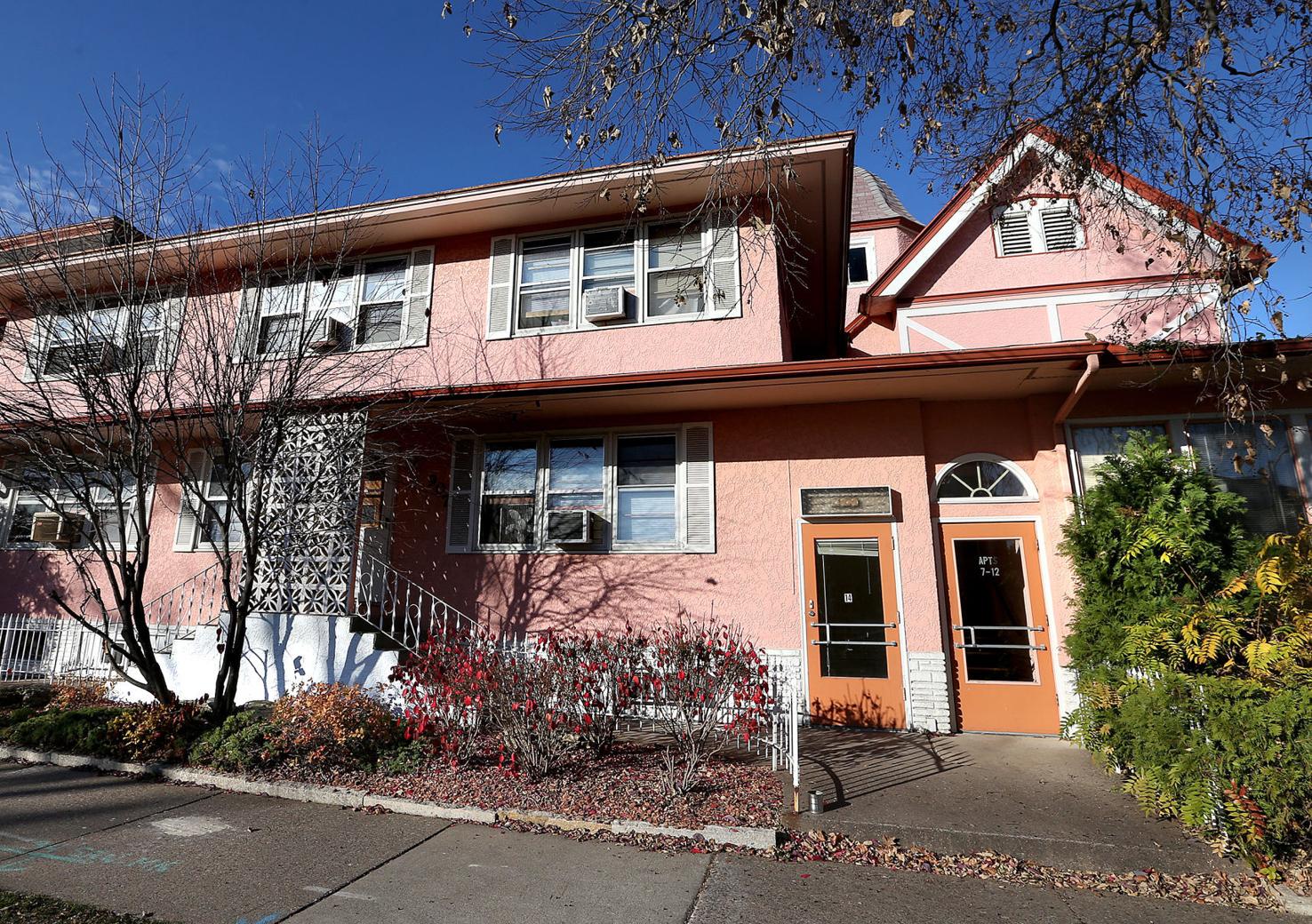 'Pink Palace' offers jaw-dropping window in time