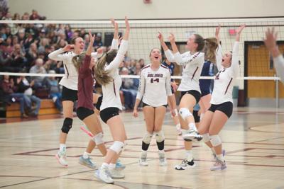 WIAA volleyball roundup: Holmen, Onalaska, Aquinas, West Salem advance ...