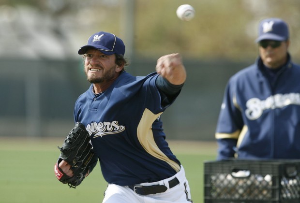 Brewers' Schoeneweis gives baseball a chance in wake of wife's death