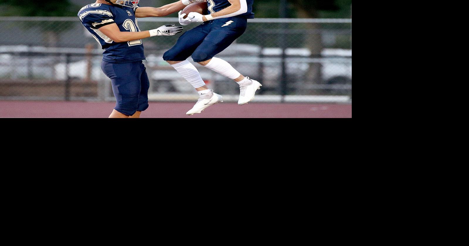 High school football: Big first half helps La Crosse Aquinas beat ...