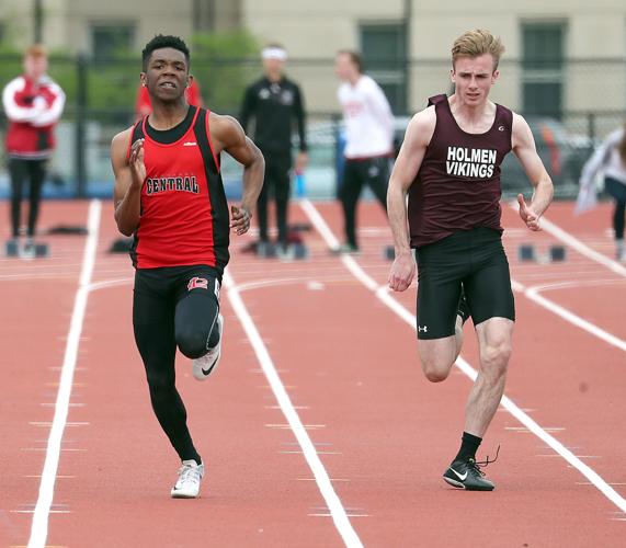High school track and field: La Crosse Central's Jamar Davis quietly ...