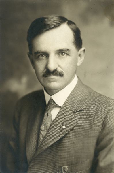 ODD WISCONSIN: Milwaukee mayor was a ‘Socialist sweetheart’