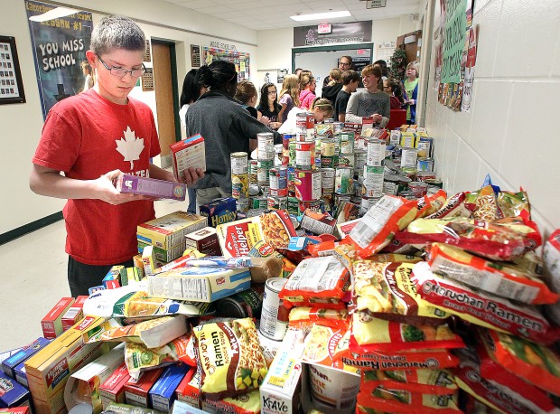 Food drive is teaching tool at La Crescent-Hokah Middle School