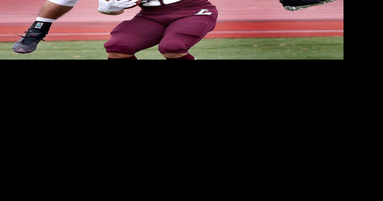 UW-La Crosse football: Jake Simuncak steps up on special teams, at WR