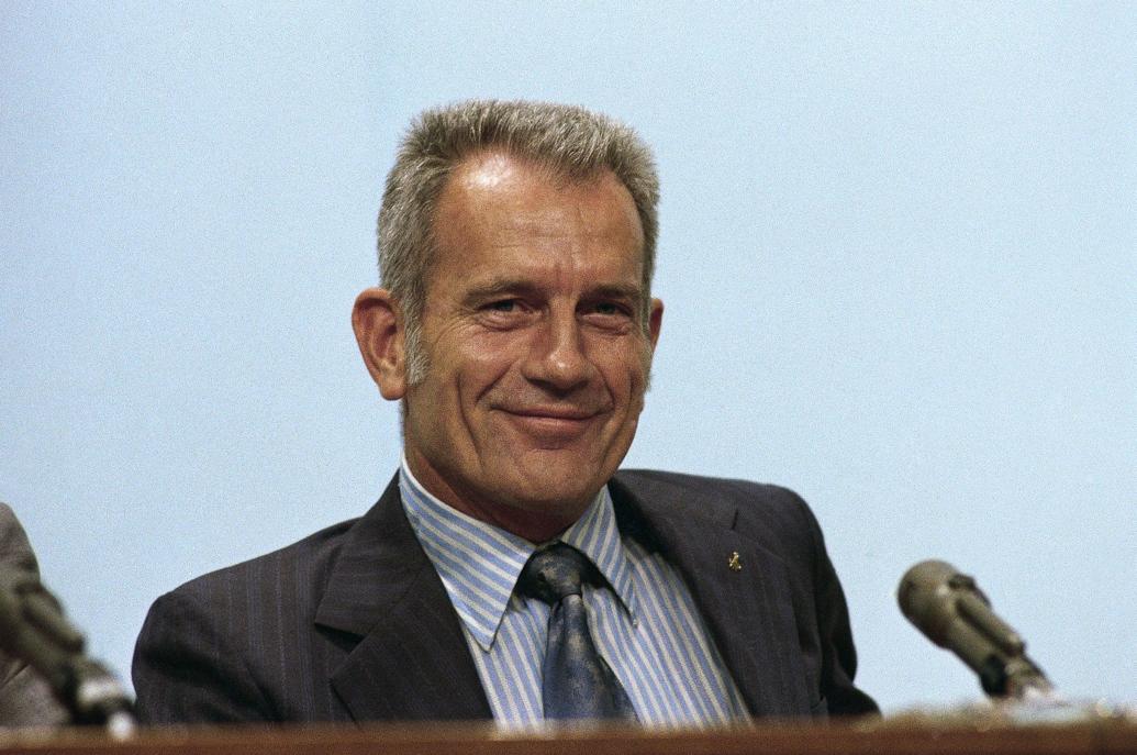 Deke Slayton's moon shot: How the man who picked the Apollo 11 crew ...