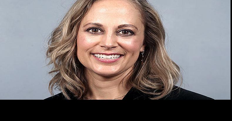 La Crosse's Jamie Dahl shares her breast cancer journey, offers support ...