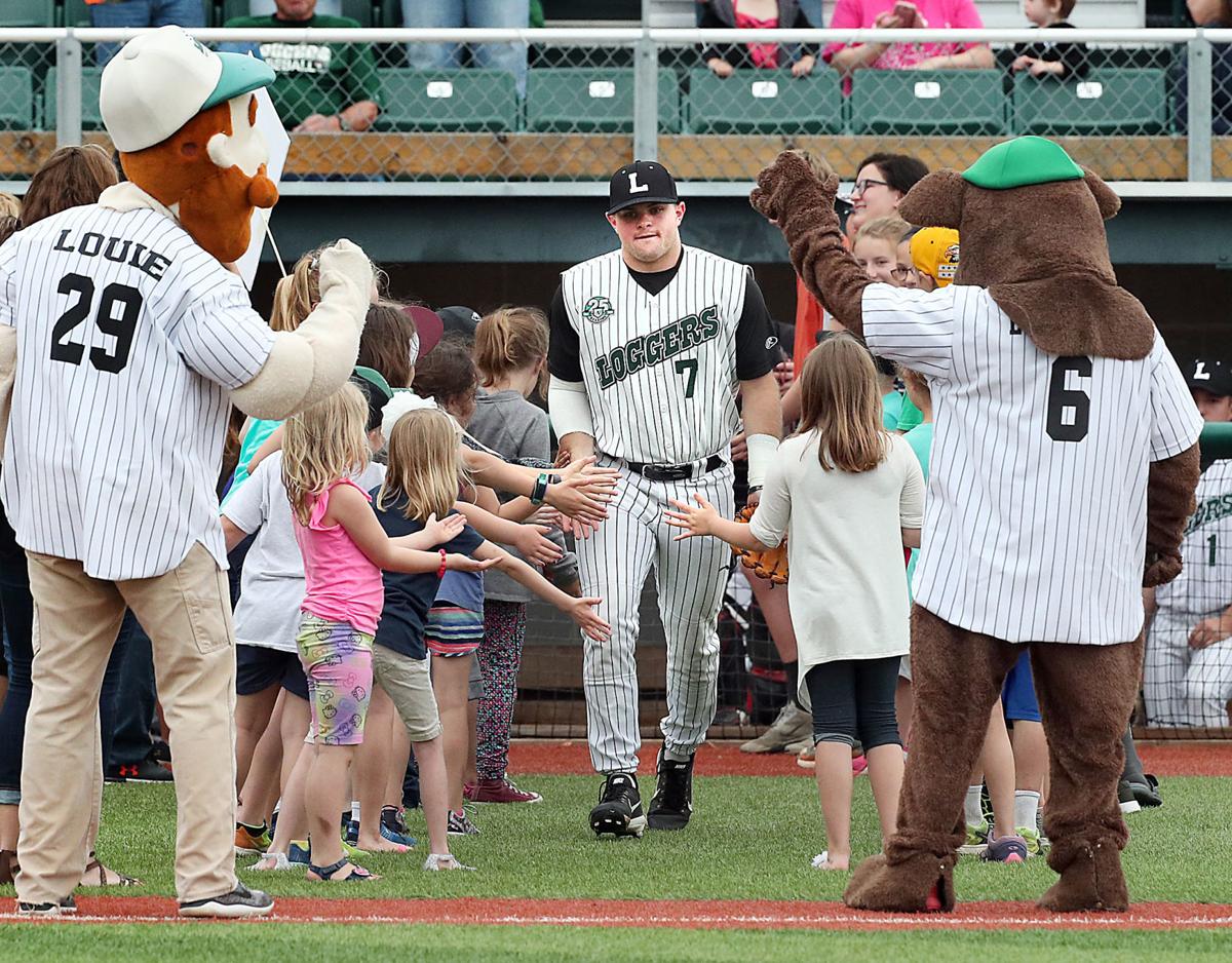 Jordan Holladay's walk-off makes La Crosse Loggers a winner