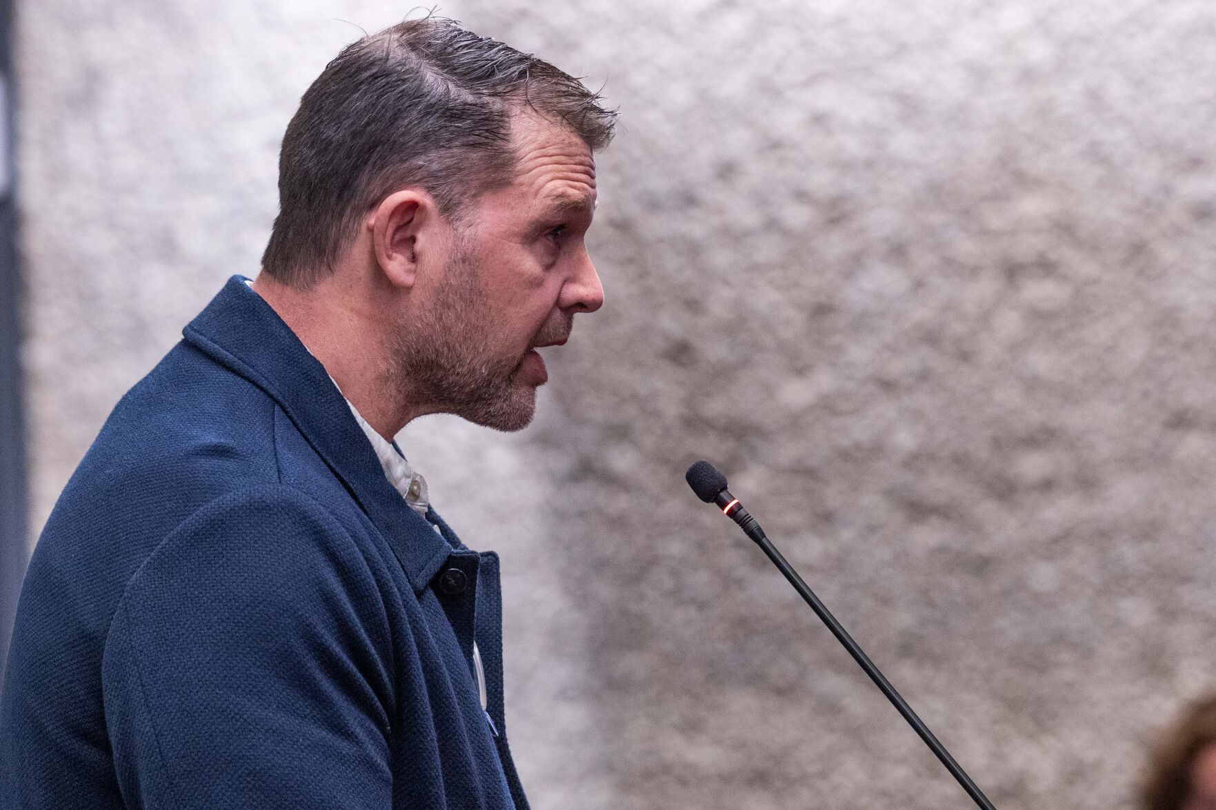 City council debates Mayo health clinic employee housing