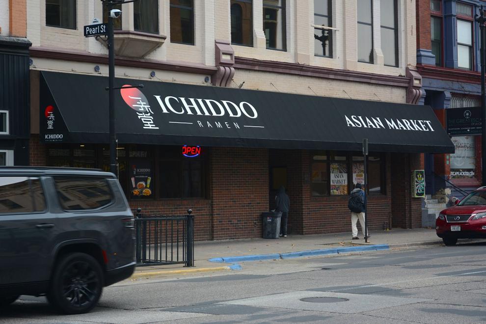Ichiddo Ramen opens doors at former Fayze's location