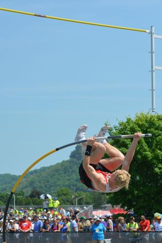 WIAA state track and field: Bangor's Sam Crenshaw wins D3 pole vault