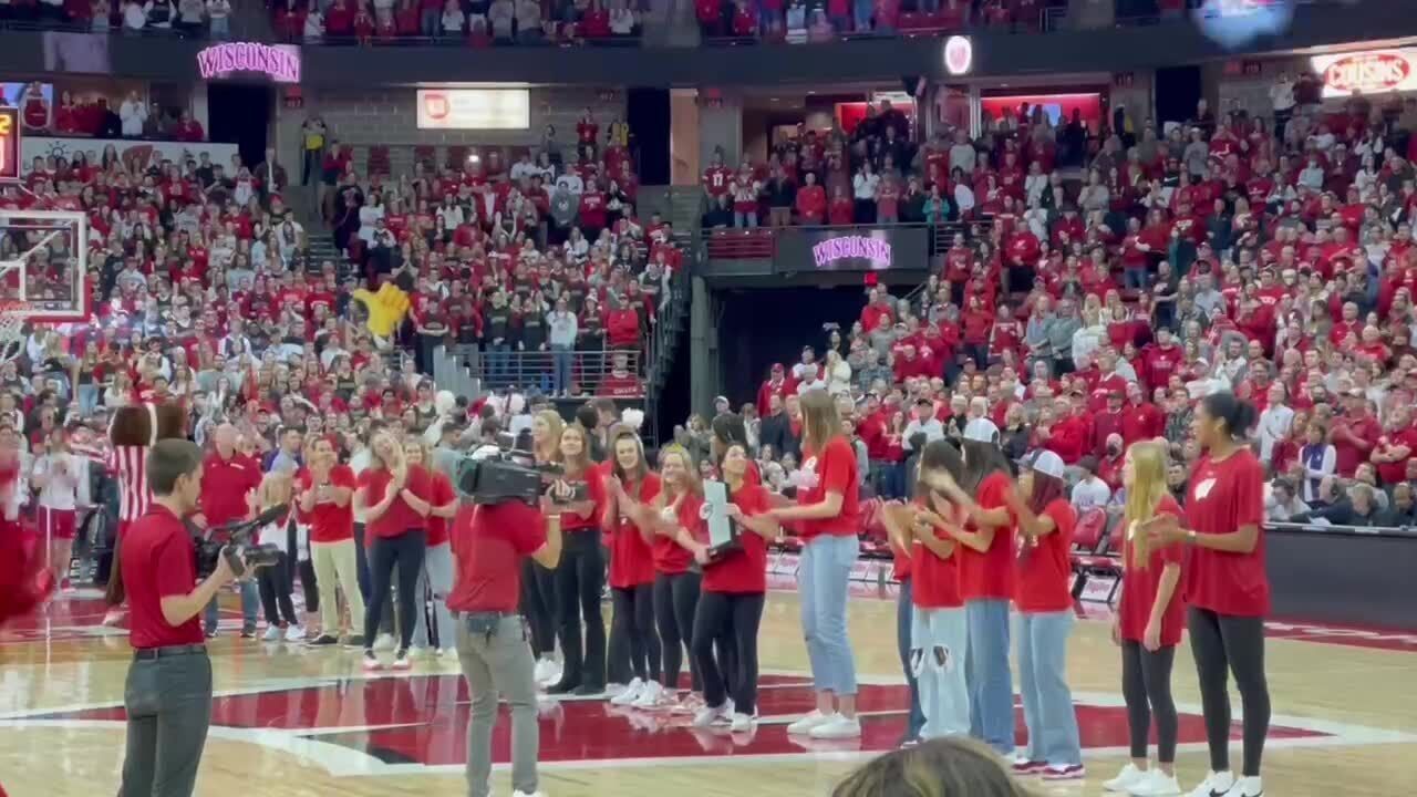 The Controversy: Reddit Wisconsin Volleyball Team Leaked Images - WI ...