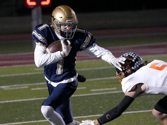 High school football--West Salem rolls over La Crosse Aquinas in second ...