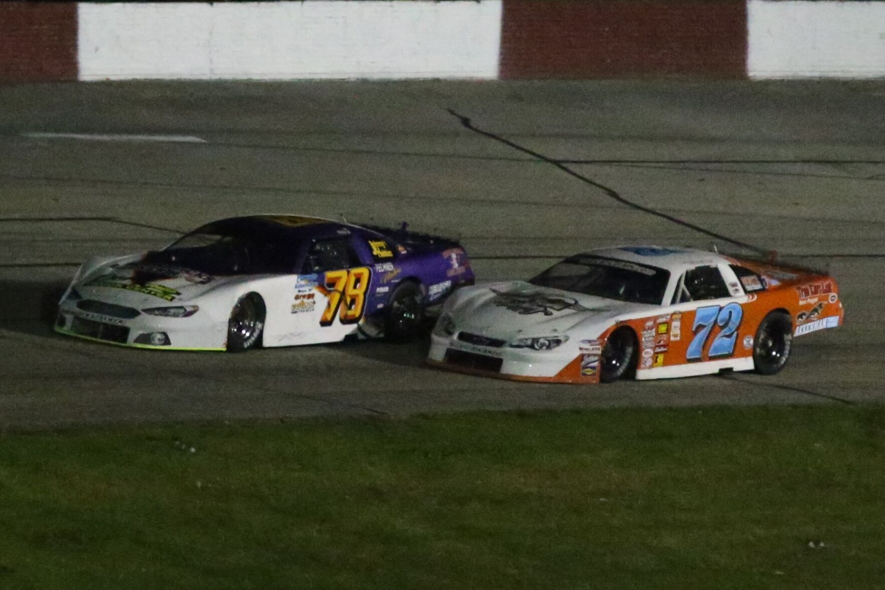 Skylar Holzhausen beats Jacob Goede in NASCAR Late Models