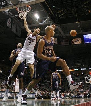Kidd, Carter lead Nets past Bucks