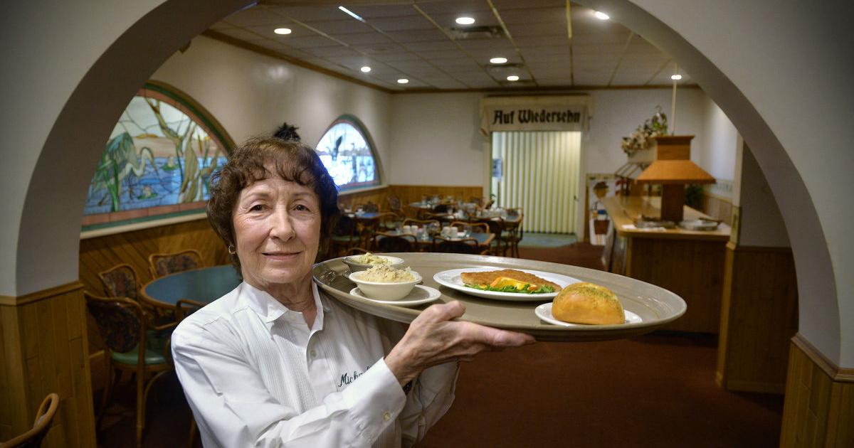 She knows what she's doing: St. Cloud waitress has 65 years of experience