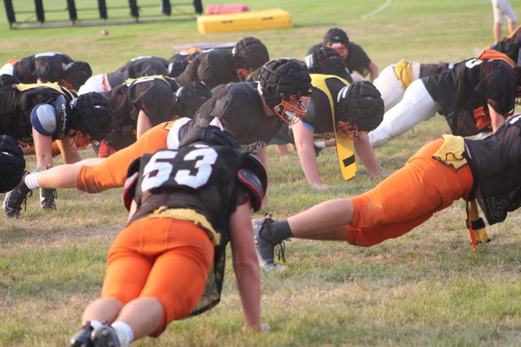 West Salem football team loaded with sneaky experience