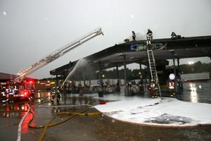 Lightning possible cause of Flying J diesel island roof fire