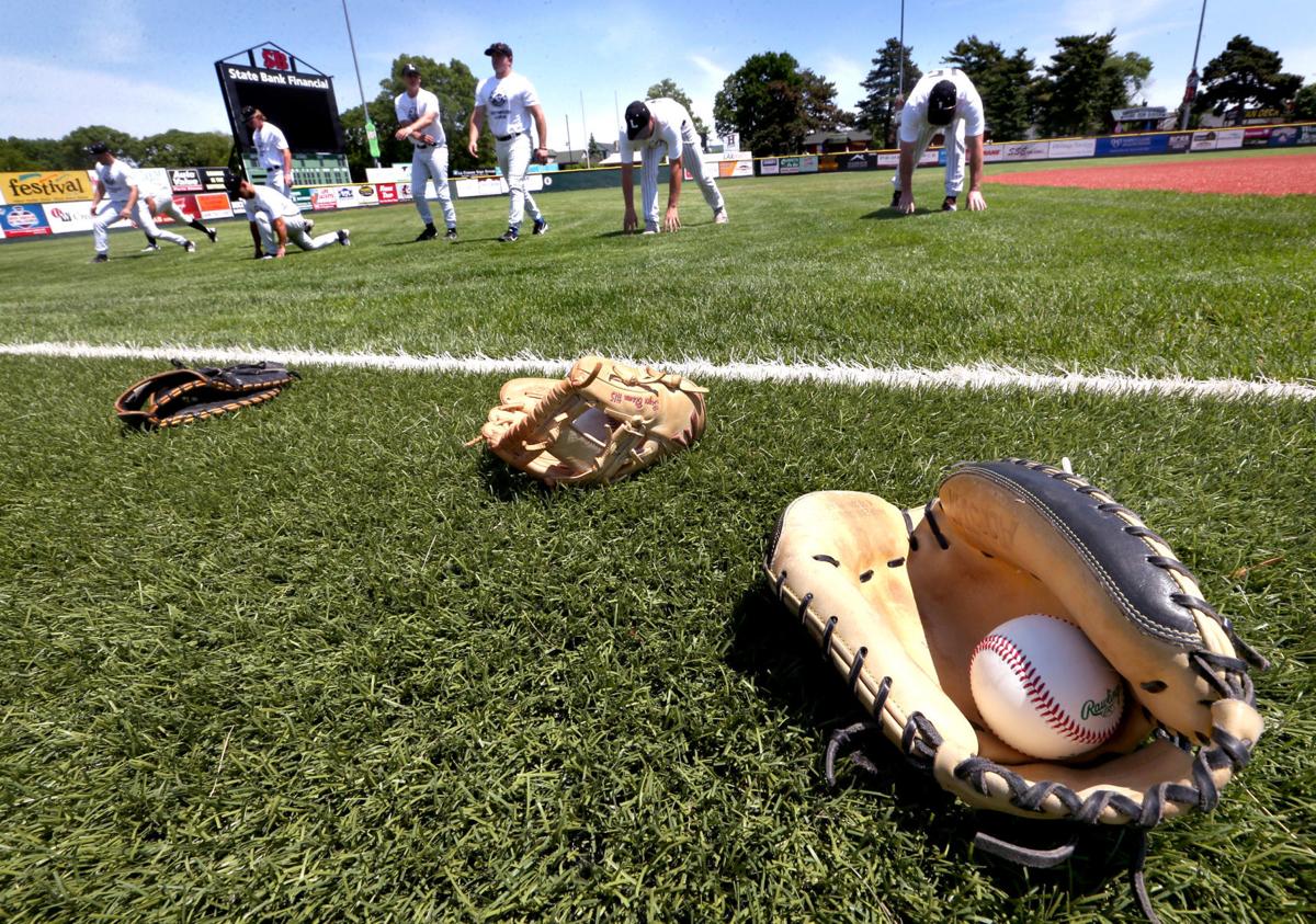 Is Jordan Holladay next La Crosse Loggers' memory maker?
