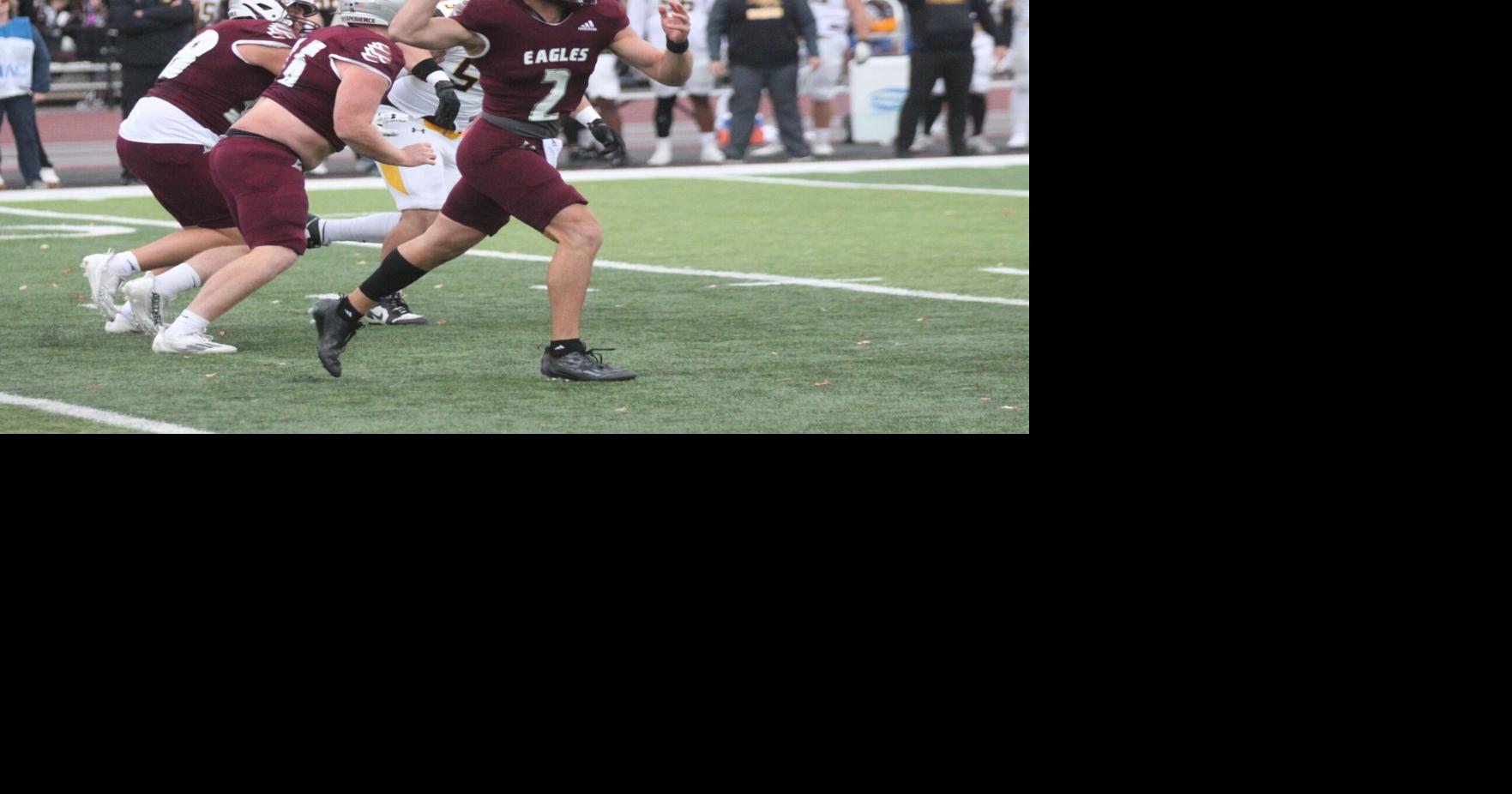 UW-La Crosse football: Dominance against UW-Stevens Point secures ...