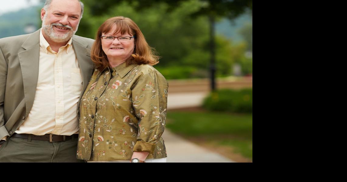 UW-La Crosse gala features Reed Grimm, honors Bob and Janet Roth