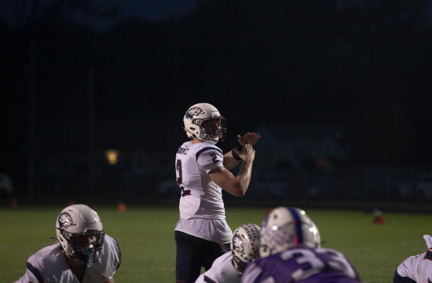 La Crosse area high school football scores for Week 5