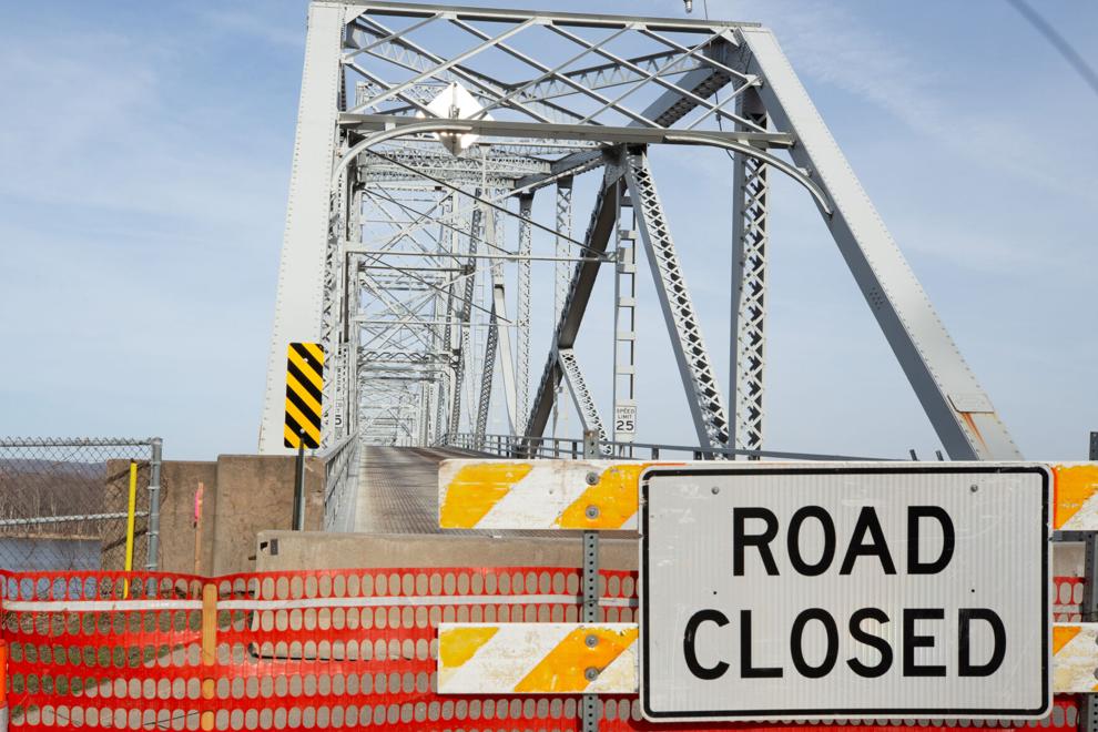 Black Hawk Bridge closed due to safety concerns