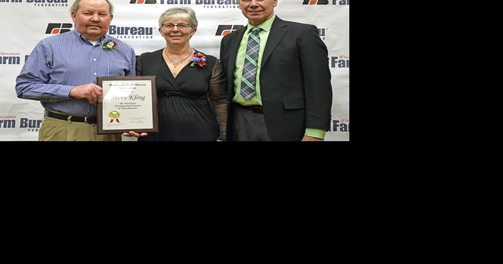 Steve Kling receives ‘Distinguished Service to Farm Bureau’ award