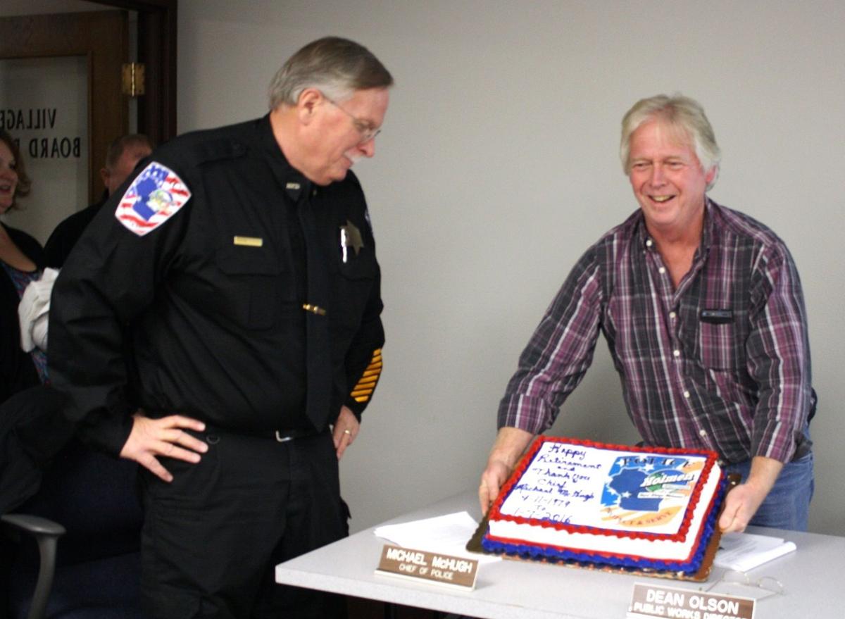 Holmen board OKs 2015 budget revisions, salutes police chief
