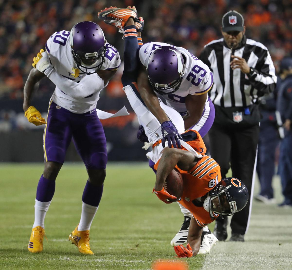 Bears beat Vikings 25-20, tighten grip on NFC North