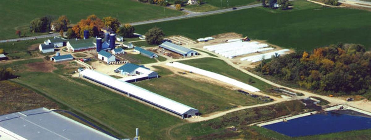 Hoard's Dairyman Farm encounters manure problems