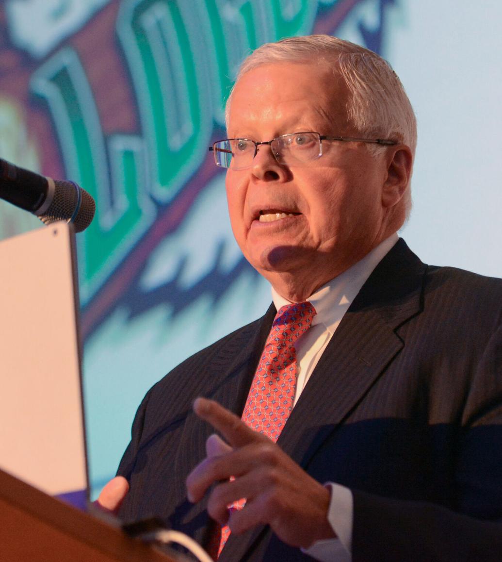 UW President Jay Rothman speaks to local business leaders