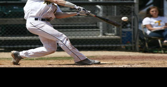 Holmen vs. Tomah Baseball
