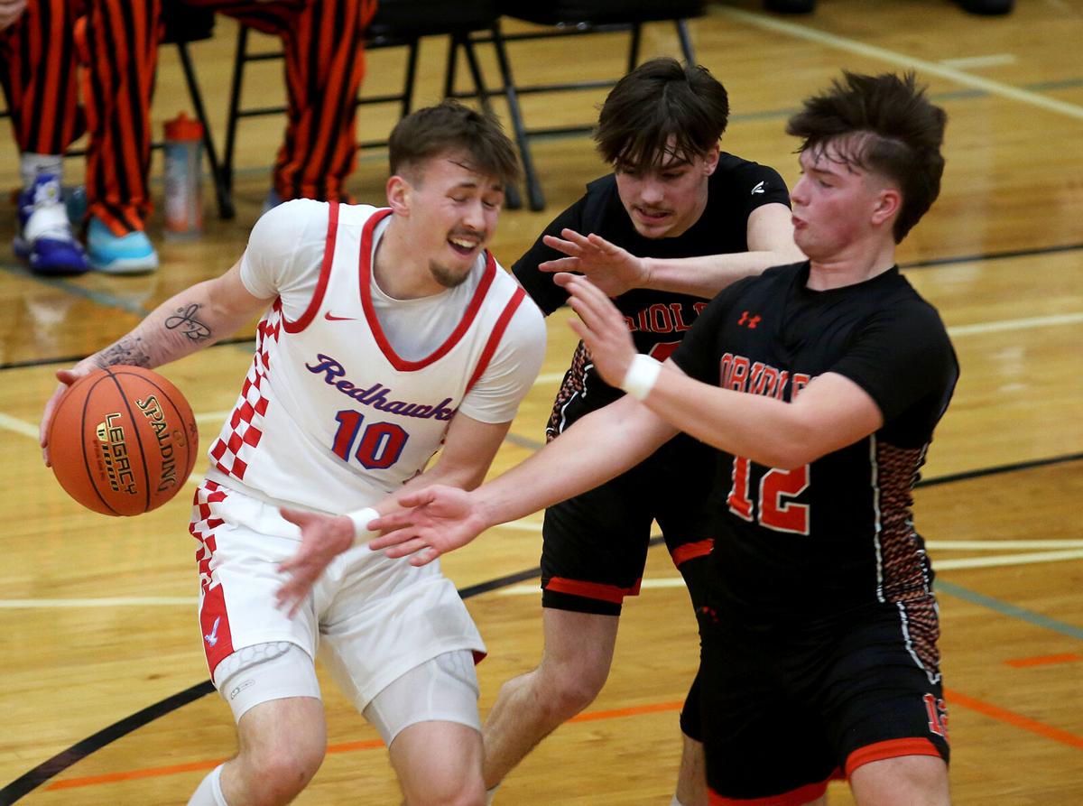 IN PHOTOS: Stanley-Boyd, Gale-Ettrick-Trempealeau battle in Division 3 ...