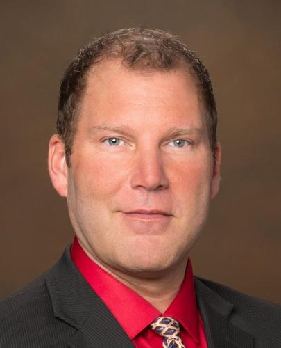 Doyle defeats Barton for judgeship