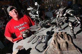 AN EYE FOR ART: Bob Hammer, a Vietnam War veteran from Tomah, has had ...