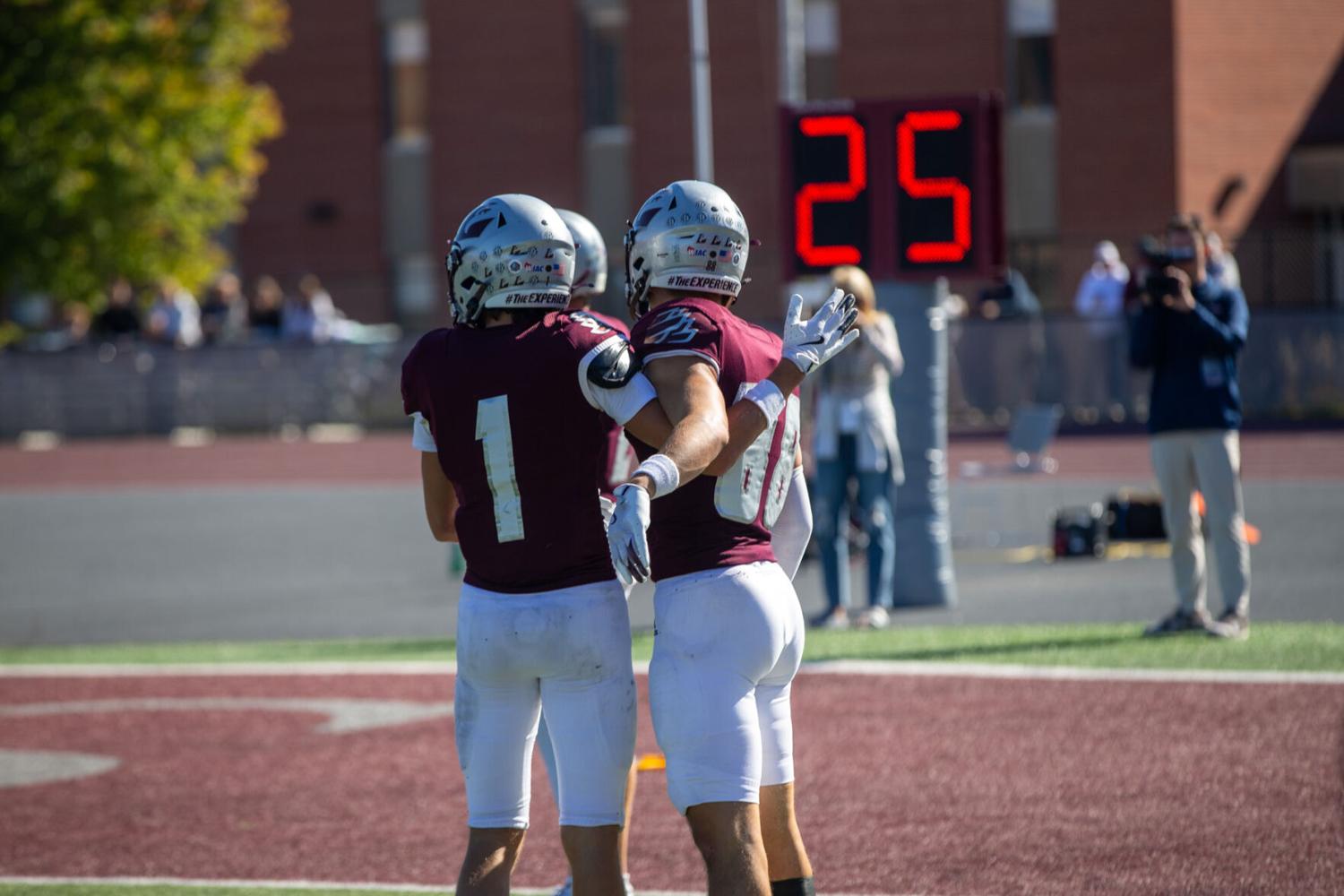 UW-La Crosse gets commits despite losing football coach